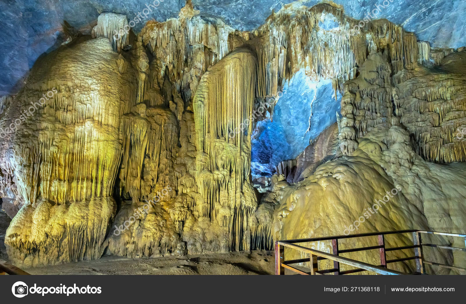 Cave Shaped Limestone Geological Formations Beautiful Stalactites ...