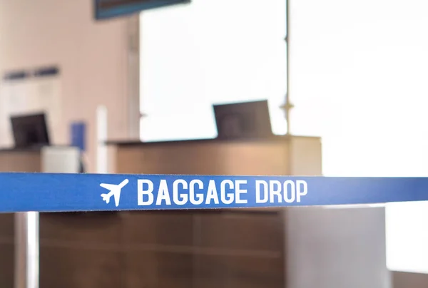 Luggage drop Stock Photos, Royalty Free Luggage drop Images | Depositphotos