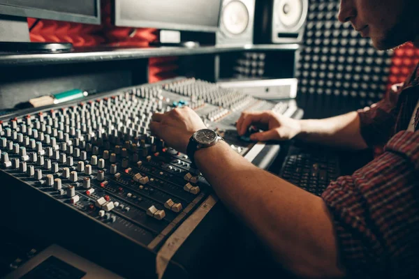 Ingenieria del sonido Stock Photos, Royalty Free Ingenieria del sonido ...