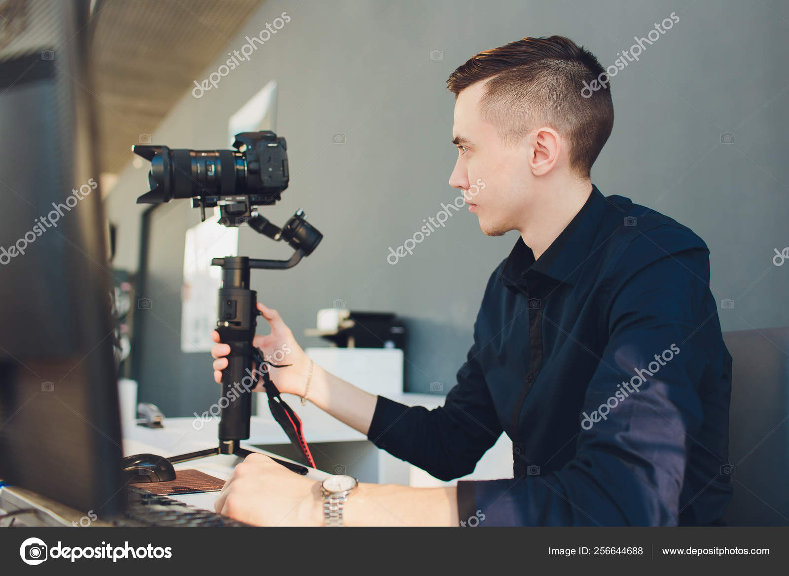 Accessories included for youtuber or vlogger create content video ...