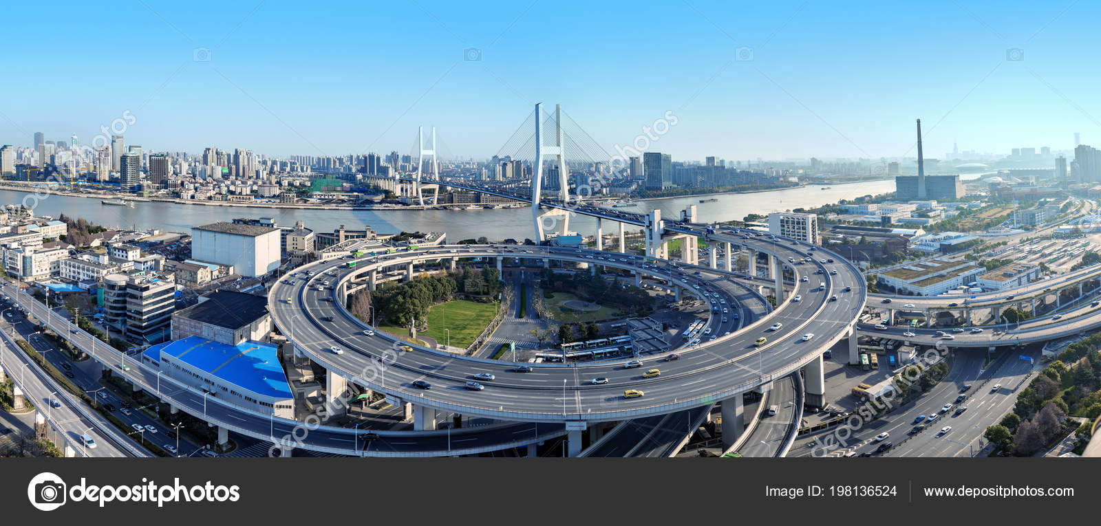 Beautiful Nanpu Bridge Crossing Huangpu River Shanghai China — Stock Photo © gyn9037 #198136524