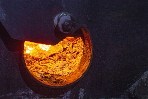 Flare kiln fotos de stock, imágenes de Flare kiln sin royalties ...