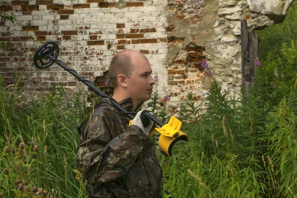Metal detector Stock Photos, Royalty Free Metal detector Images ...