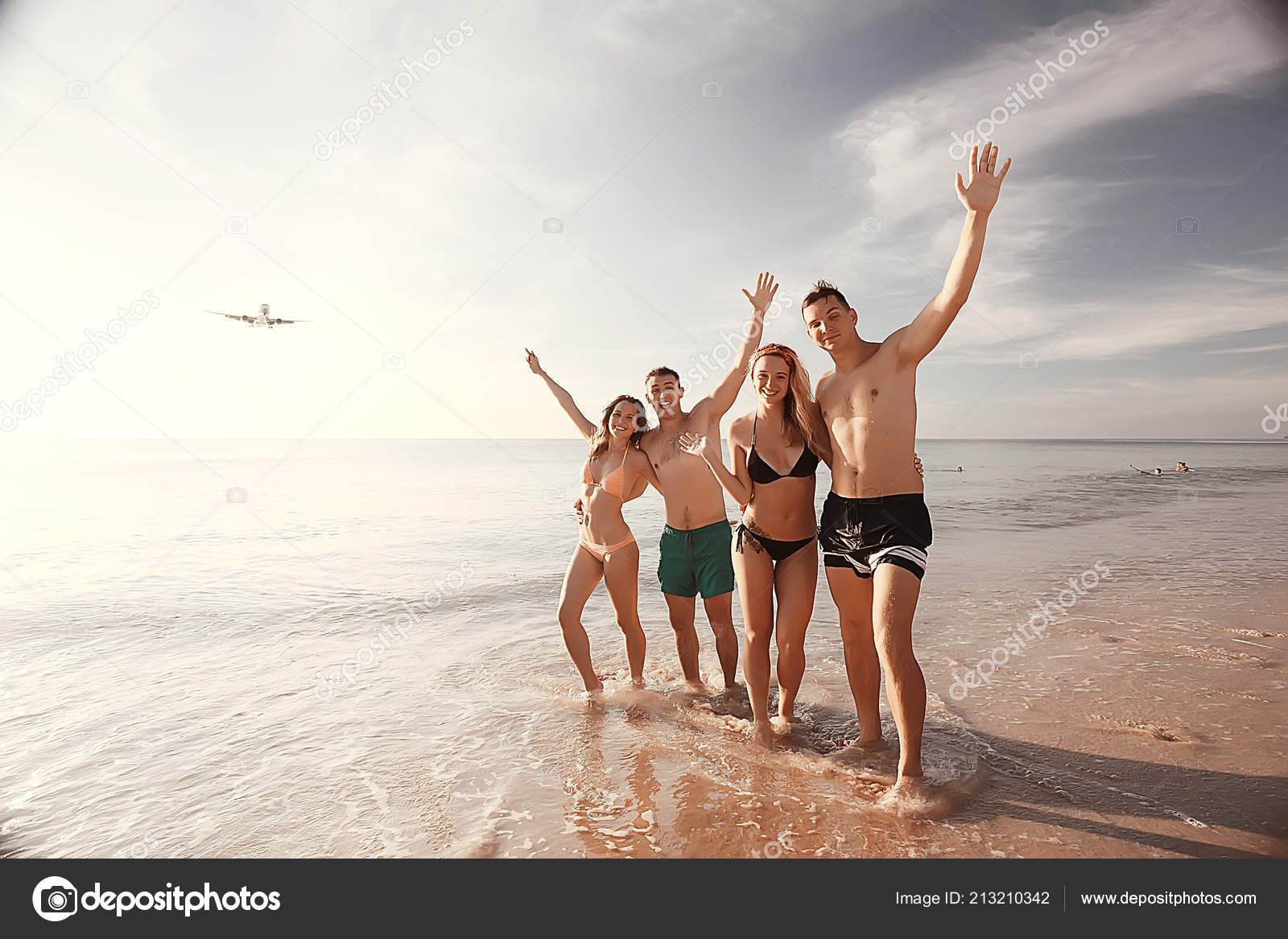 Blije Mensen Op Het Strand Happy Bay Beach (2025) Alles Wat U Moet