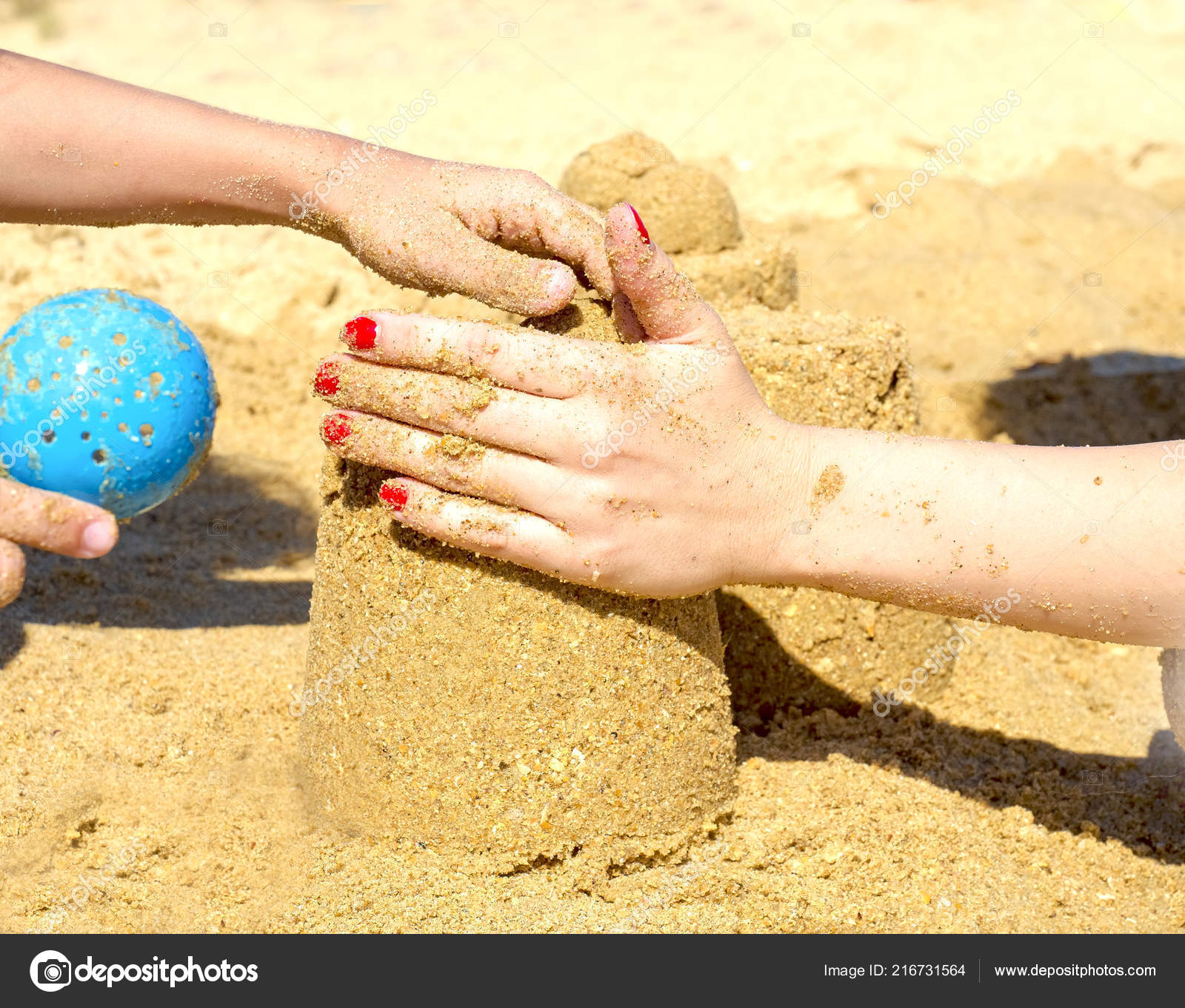 Closeup Child Hand Playing Sand Mother Kid Making Castles Sand — Stock ...
