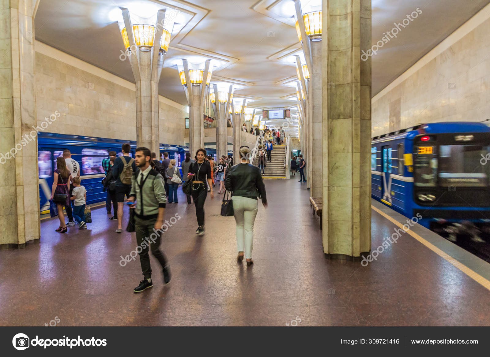 Minsk Belarus June 2017 Metro Station Kastrychnitskaya Oktyabrskaya ...