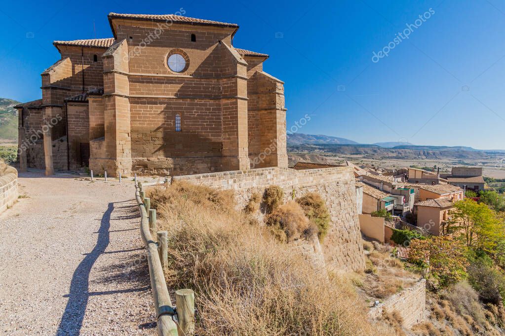 Iglesia g tica La colegiata de Santa Maria la Mayor en Bolea, provincia de Arag n, Espa a 2024