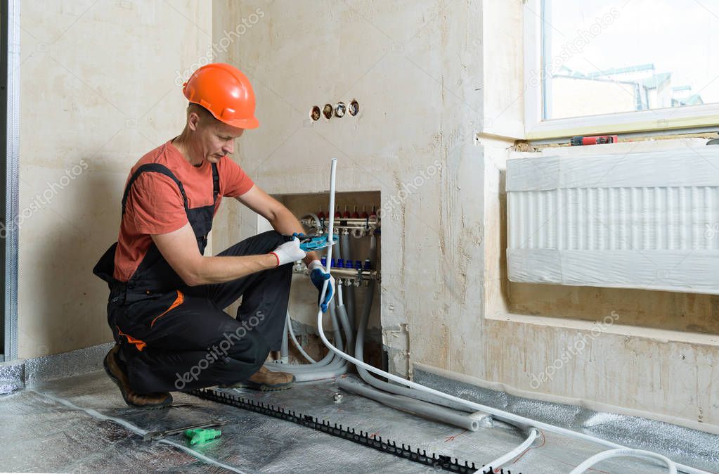 La instalaci n del suelo caliente. 2024