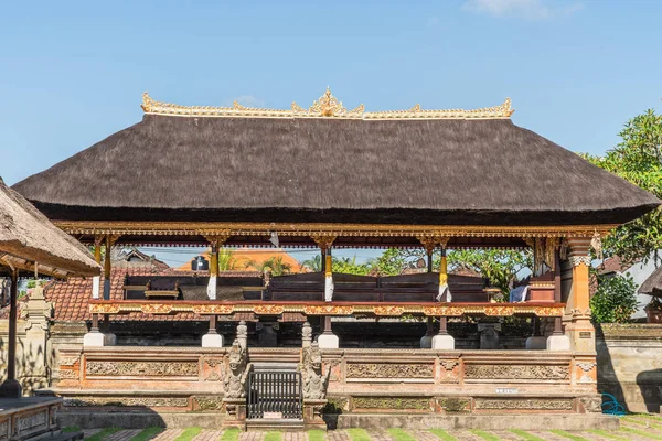 Wantilan Stock Photos, Royalty Free Wantilan Images | Depositphotos