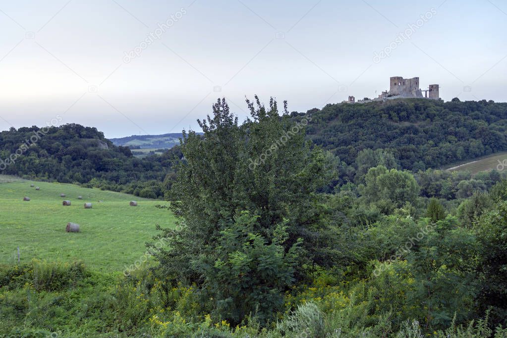 El castillo medieval de Csesznek en Hungría. 2024