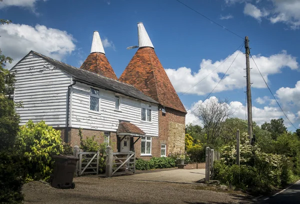 Oast house Stock Photos, Royalty Free Oast house Images | Depositphotos
