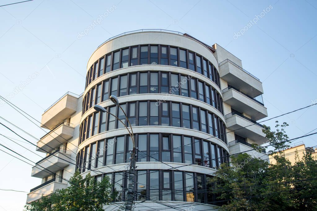 Moderno, edificio de apartamentos de lujo 2022