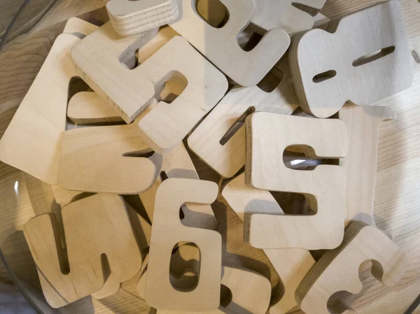 Scrabble en bois images libres de droit, photos de Scrabble en bois ...