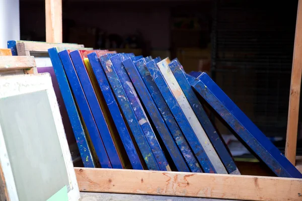 131 Silk screening Pictures, Silk screening Stock Photos & Images ...