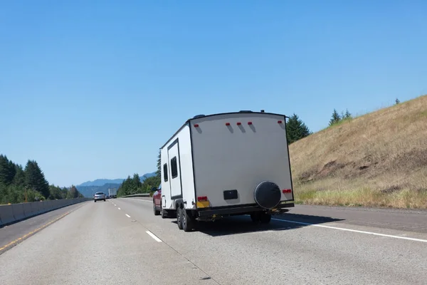 Towing rv Stock Photos, Royalty Free Towing rv Images | Depositphotos