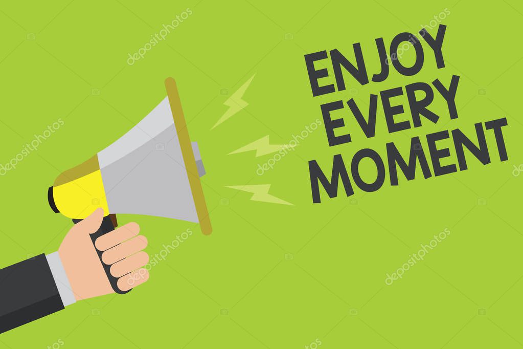 Texto de escritura a mano Disfrute de cada momento. Concepto que ...