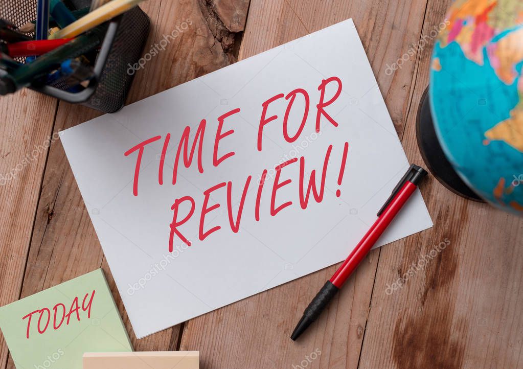 Texto de escritura de palabras Tiempo de revisión. Concepto de negocio para la evaluación formal ...