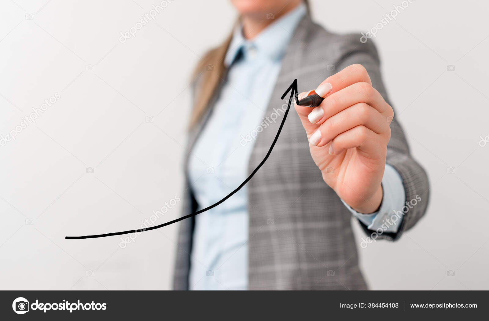 Ilustración de la curva de la punta de flecha que enfrenta el aumento ...