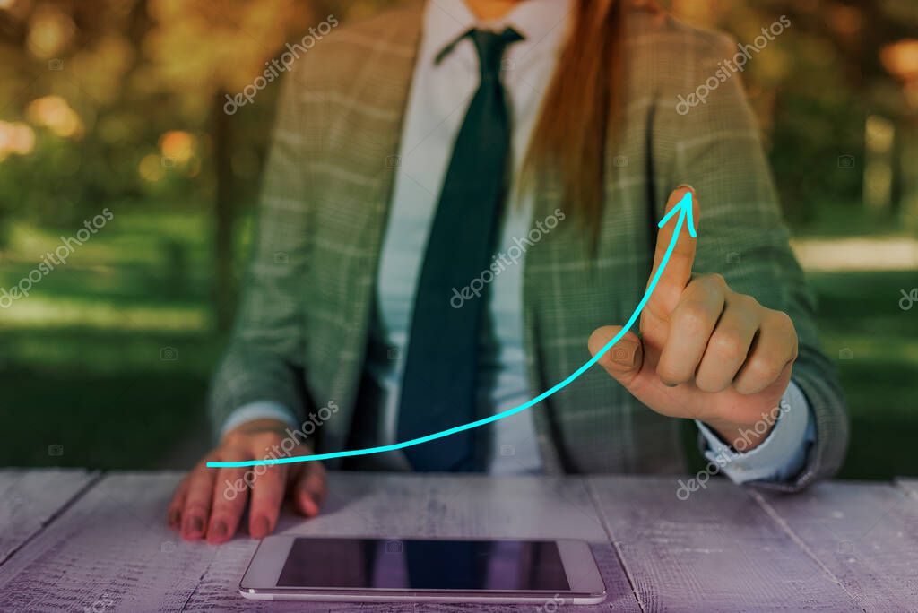 Ilustración de la curva de la punta de flecha que enfrenta el aumento ...