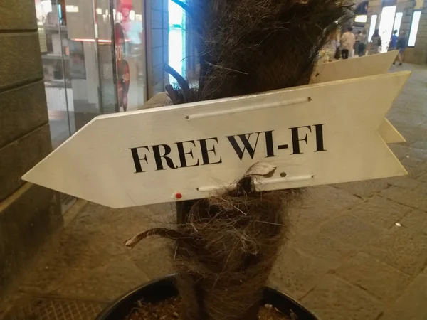 Signo wifi bloqueado Stock Photos, Royalty Free Signo wifi bloqueado ...