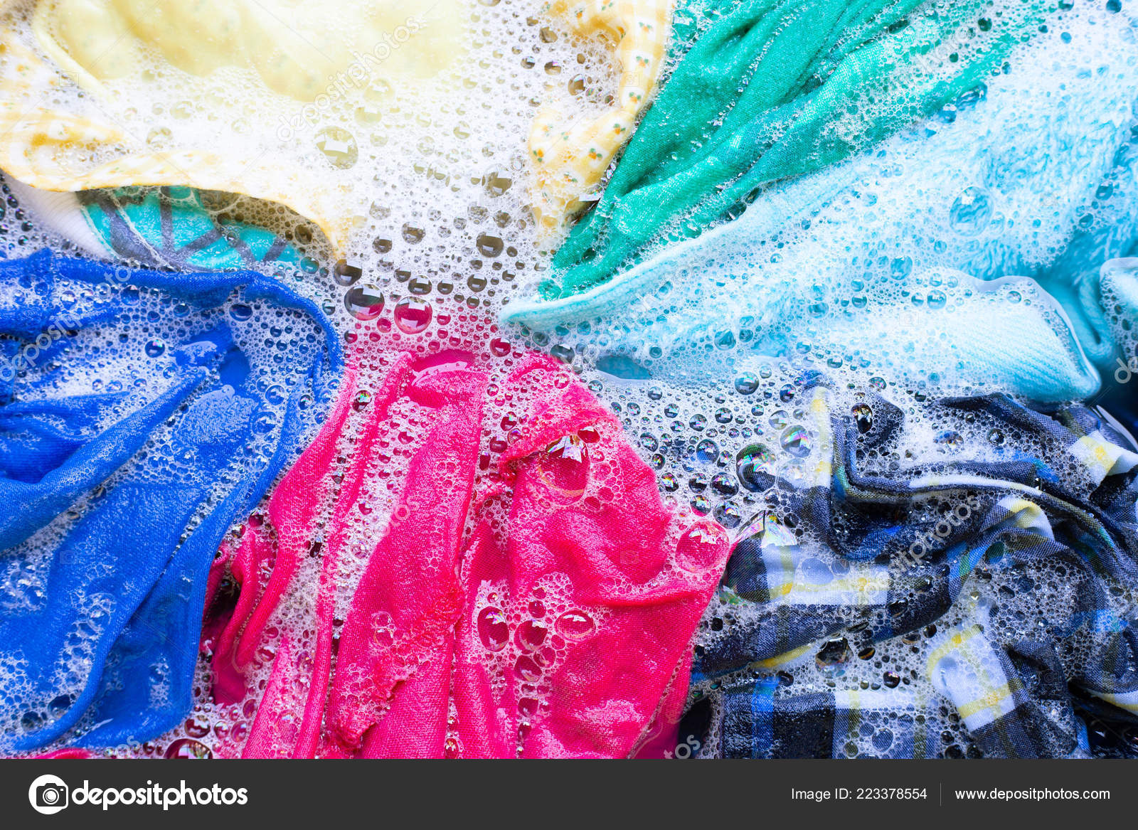 Washing Clothes Colorful Clothes Soaked Stock Photo by ©Bowonpat 223378554