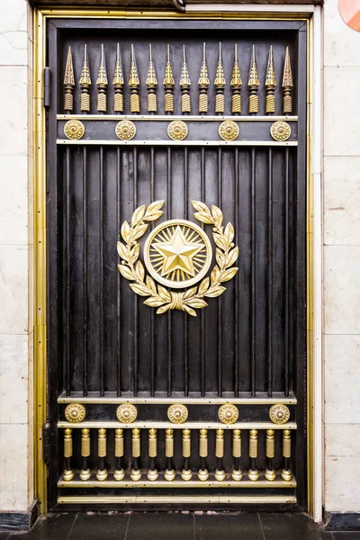 Hotel concierge door Stock Photos, Royalty Free Hotel concierge door ...