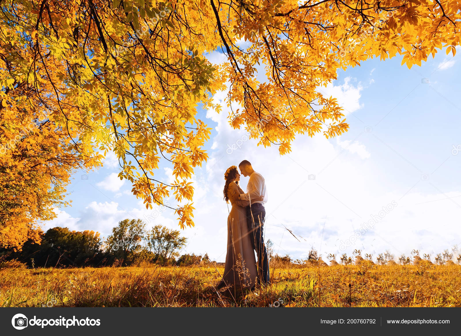 Lovers Standing Face Face Branches Trees Beautiful Autumn Day Stock ...