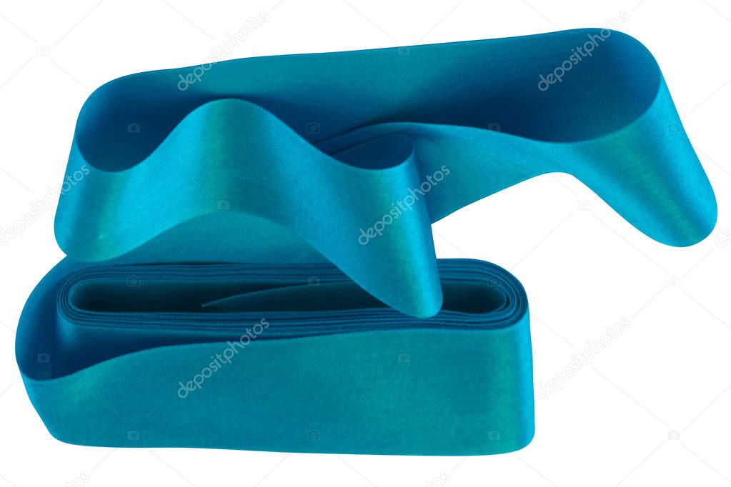 Cinta decorativa de satén de color turquesa, doblada sobre un fondo ...