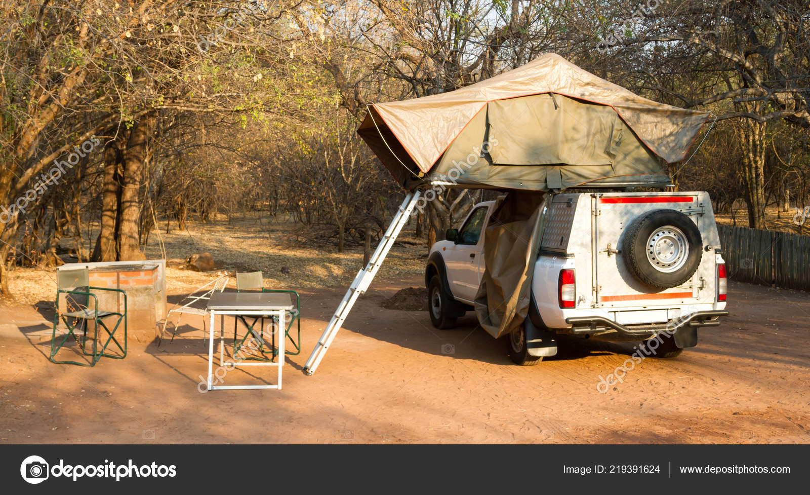 Offroad 4X4 Vehicle Tent Roof Ready Camping Desert — Stock Photo ...
