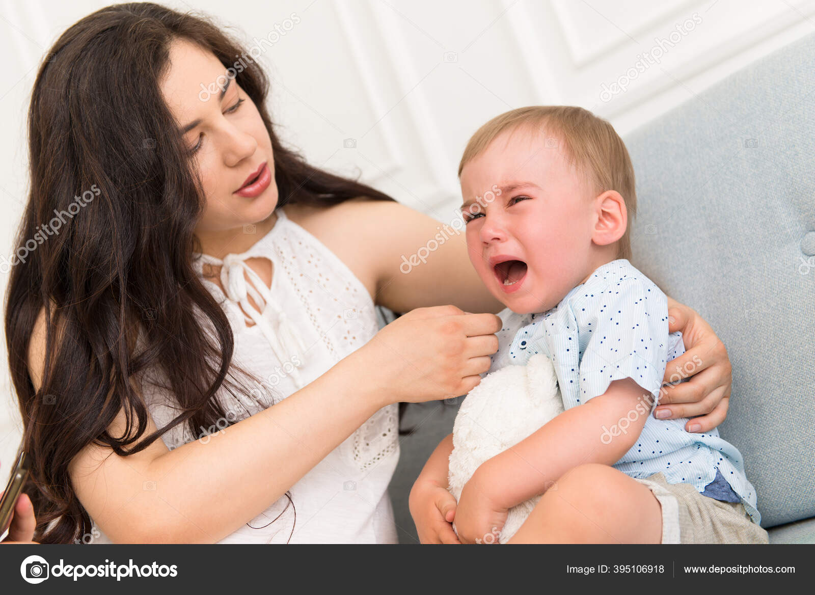 Sad Baby Crying Woman Tantrum Child Mother Sofa — Stock Photo © Inna ...