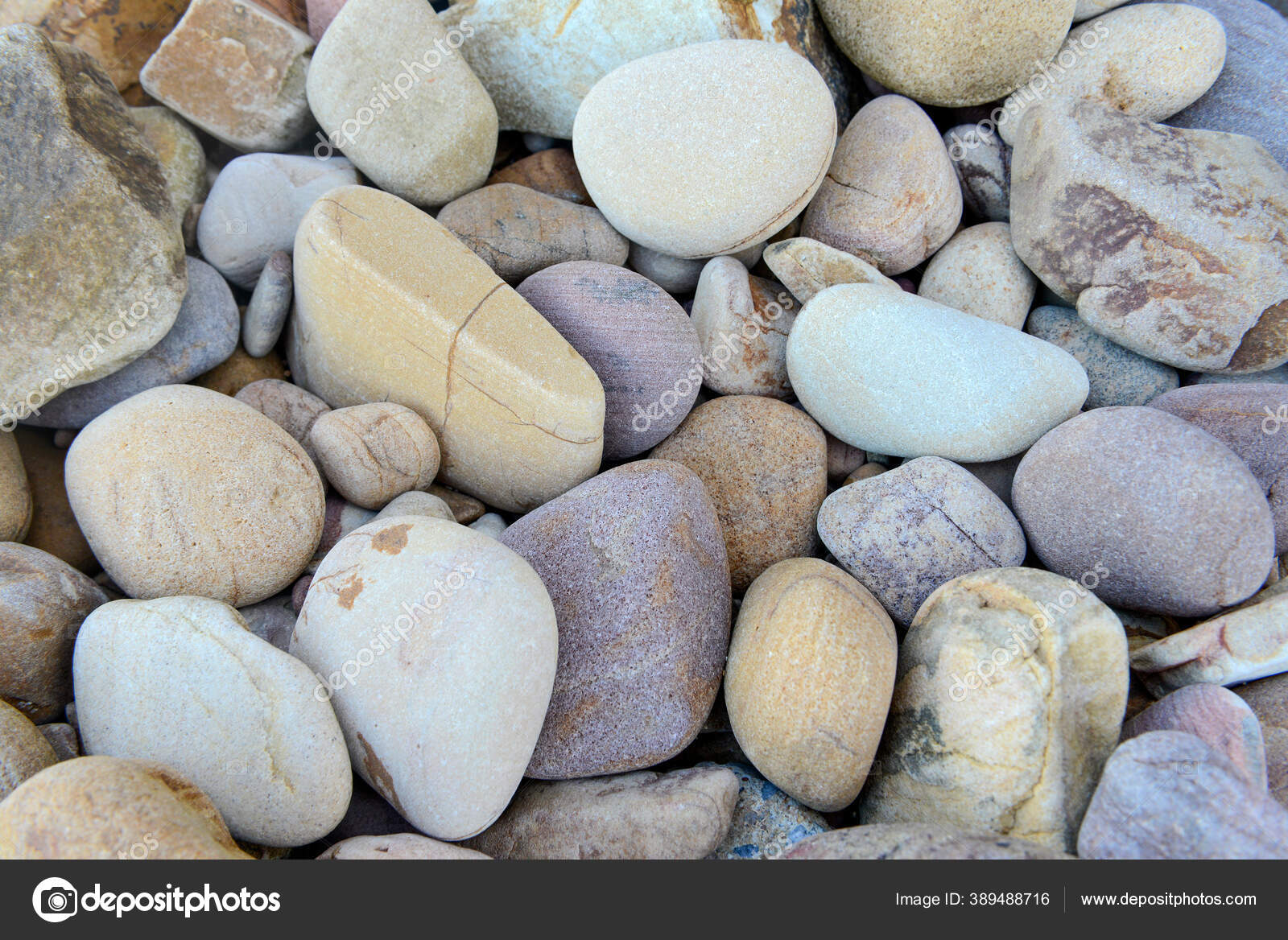 Close Rounded Polished Beach Rocks Sea Shore — Stock Photo © opasstudio ...