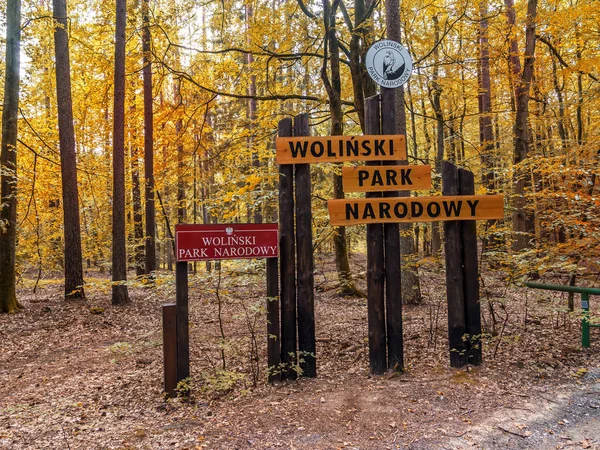 Imágenes de Señales del parque, fotos de Señales del parque sin ...