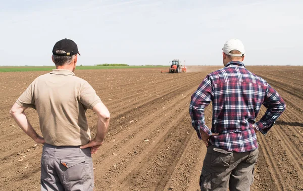 Farmers argue Stock Photos, Royalty Free Farmers argue Images ...