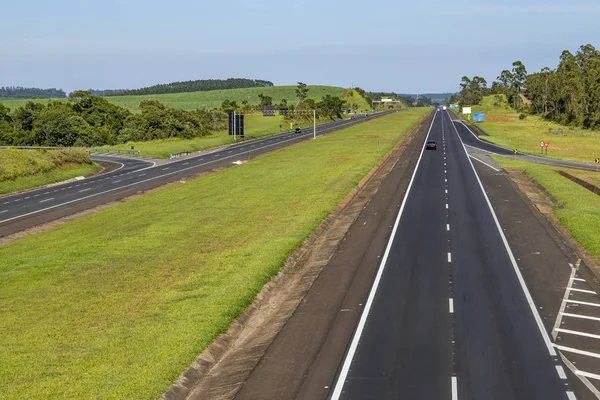 Fotos de Rodovias brasil, Imagens de Rodovias brasil sem royalties ...