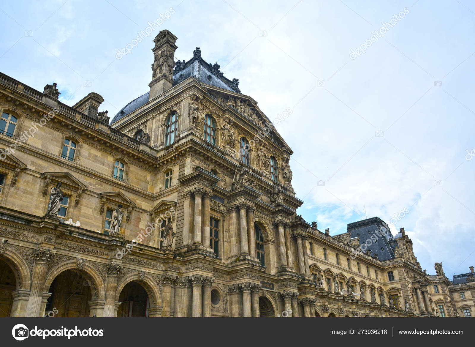 Famous Paris Louvre Fragment Louvre Museum France — Stock Editorial ...