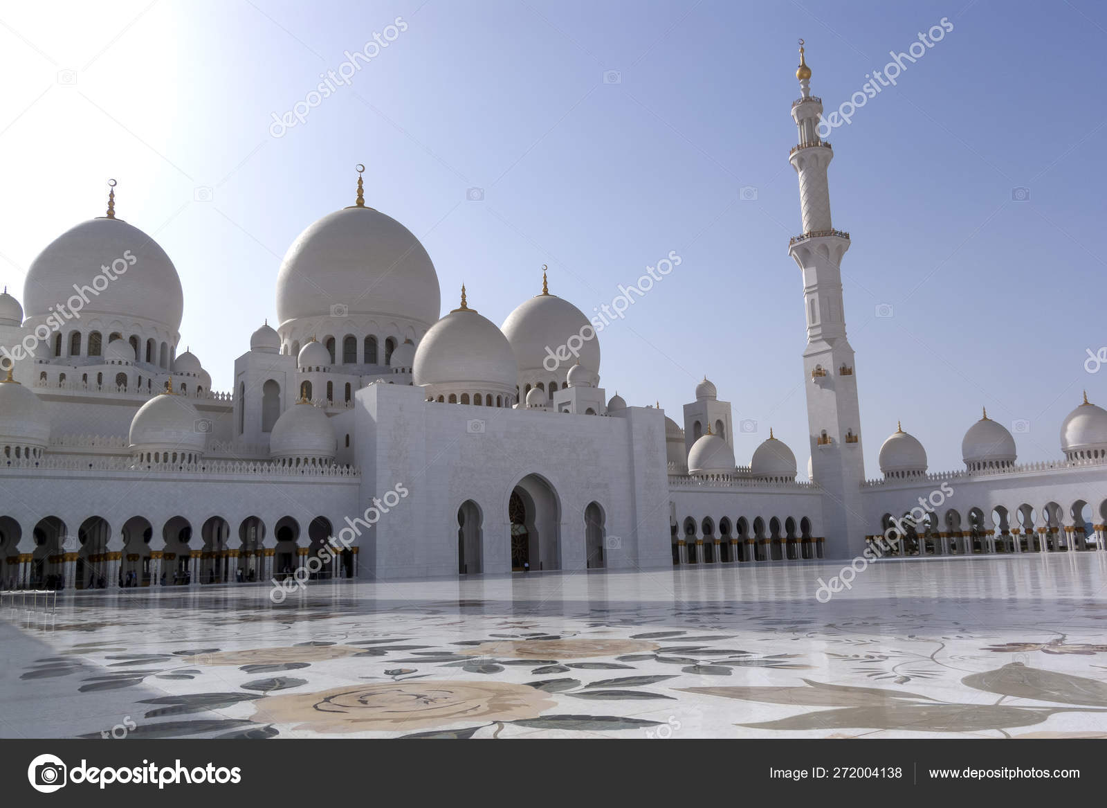 Sheikh Zayed Grand Mosque Center – Stock Editorial Photo © SCPixBit ...