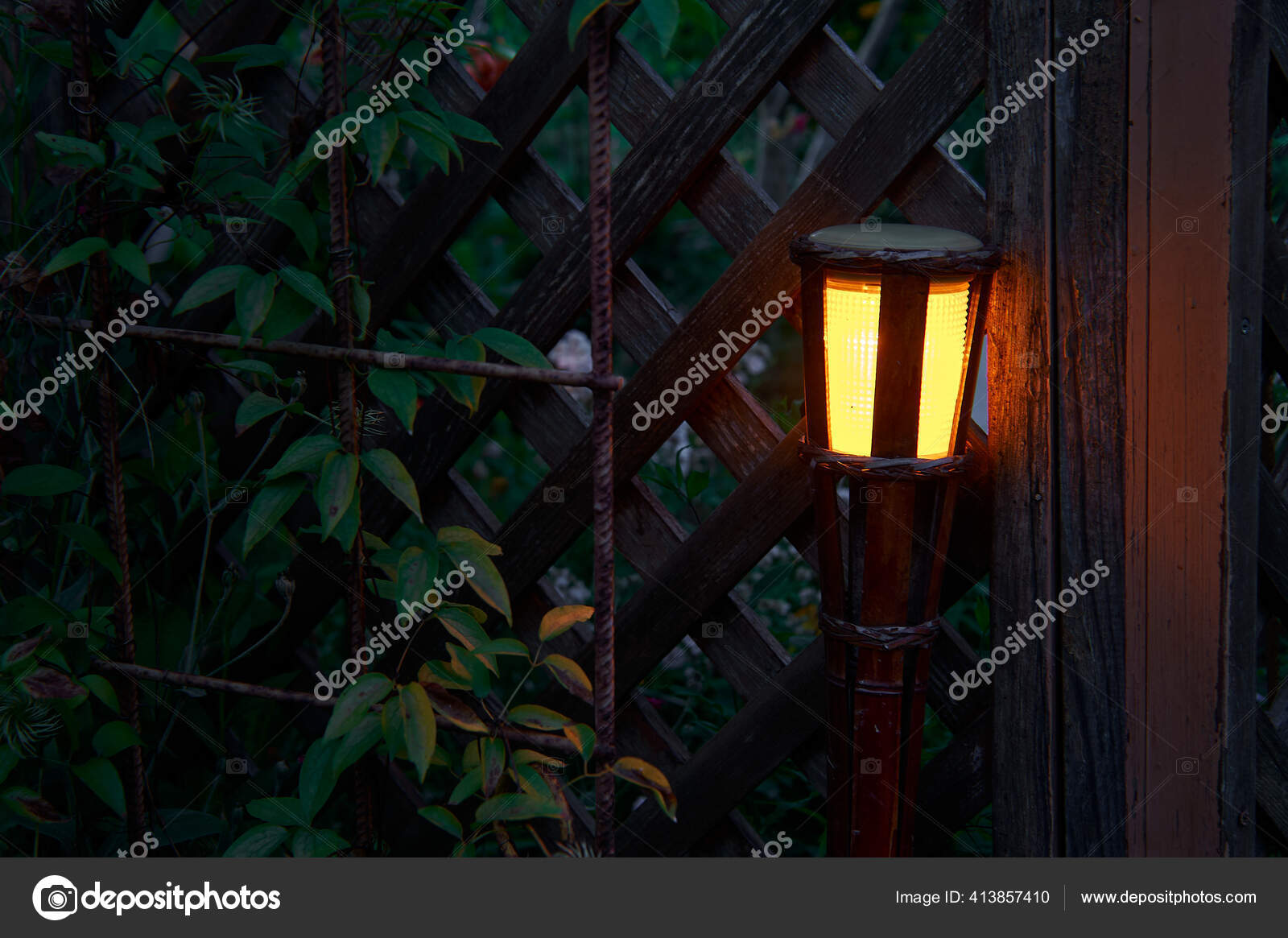 Solar Garden Flash Light