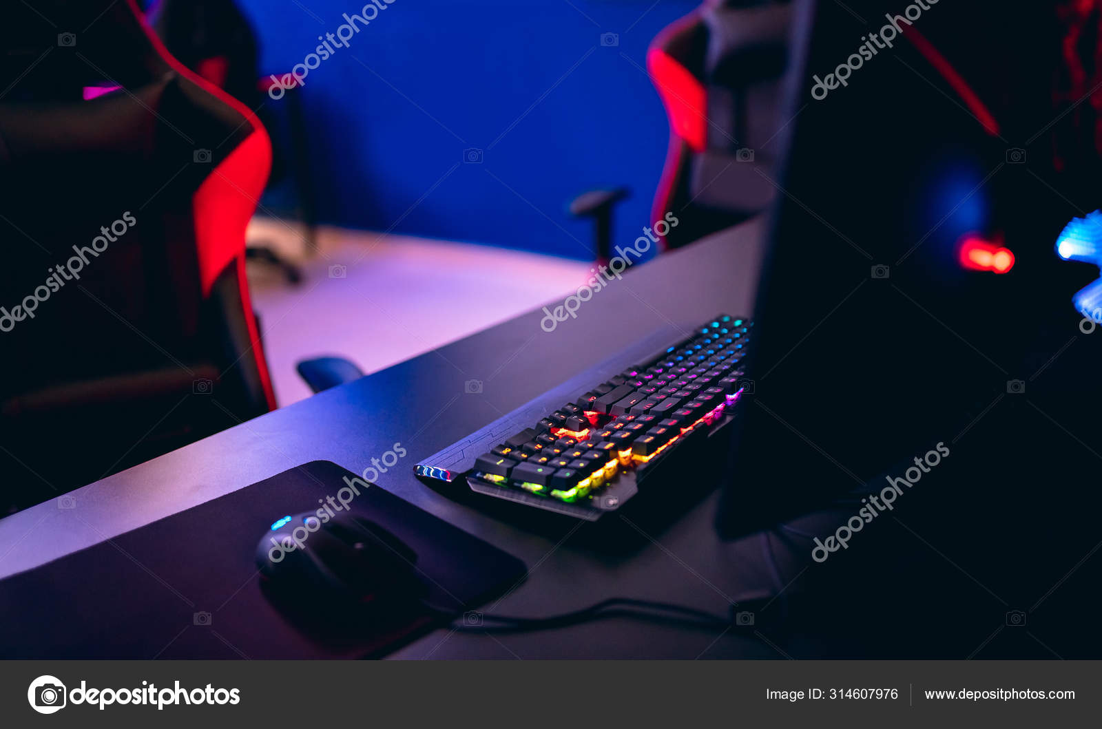 Workplace for professional gamer in computer games, online tournaments ...