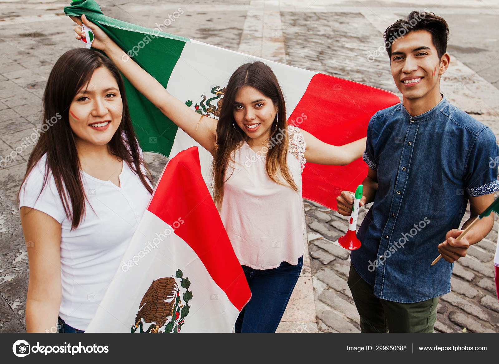 Mexican people cheering with flag of Mexico, Viva Mexico in Mexican ...