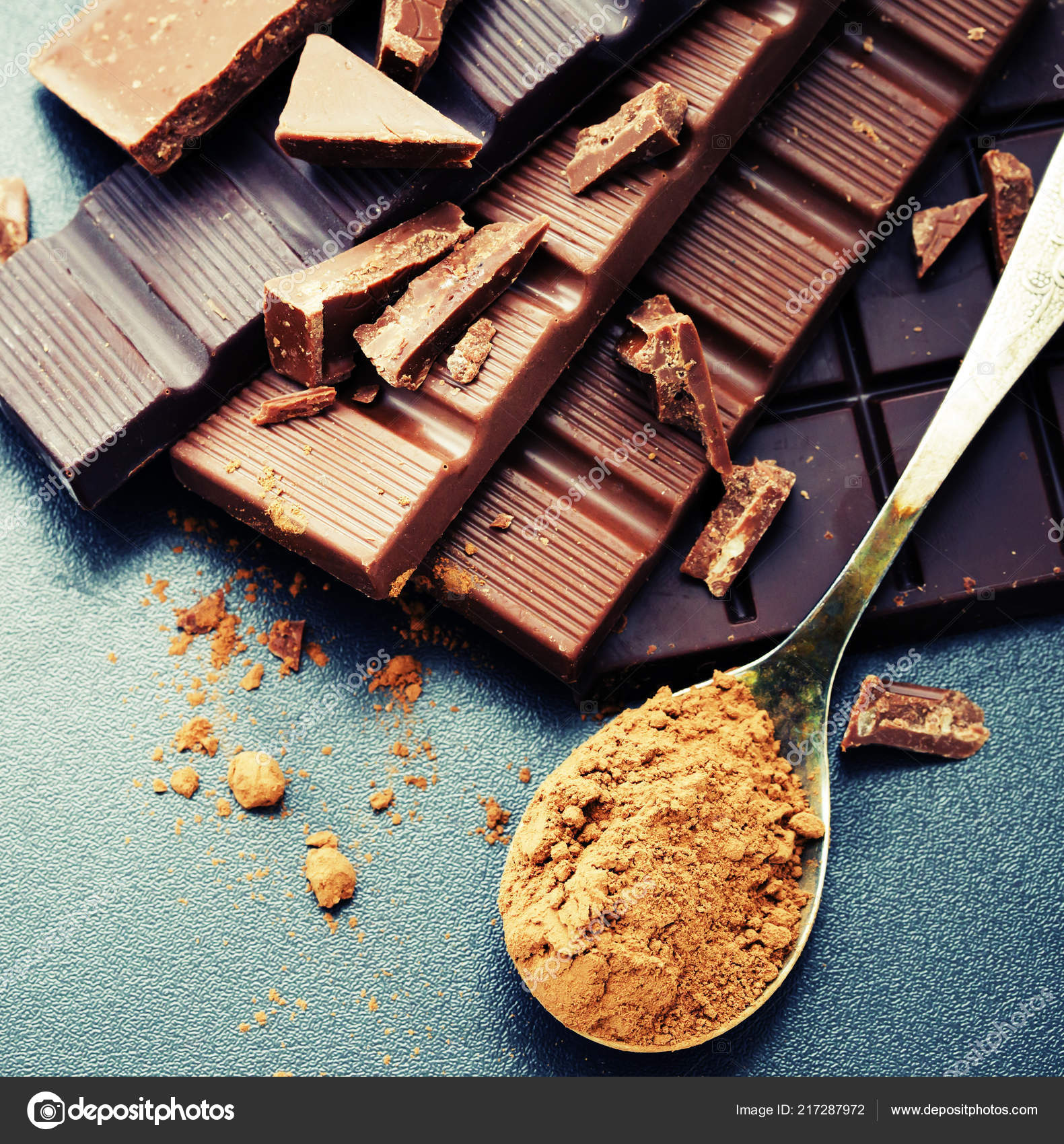 Broken Chocolate Spoon Grey Background Stock Photo by ©avgustin 217287972