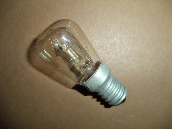 Foco luz roto fotos de stock, imágenes de Foco luz roto sin royalties ...