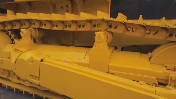 Powerful caterpillar chain. The main running gear of modern ...