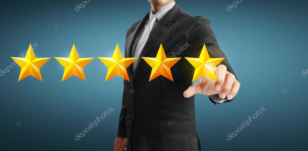 Mano de tocar suben en el aumento de cinco estrellas. Aumentar la evaluaci n de calificaci n y ...