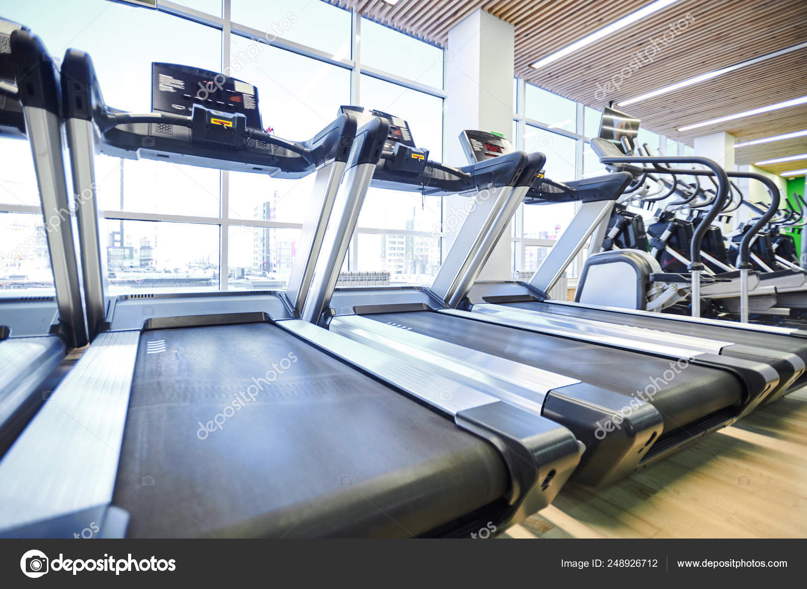 Image Modern Treadmills Standing Row Big Window Health Club — Stock ...