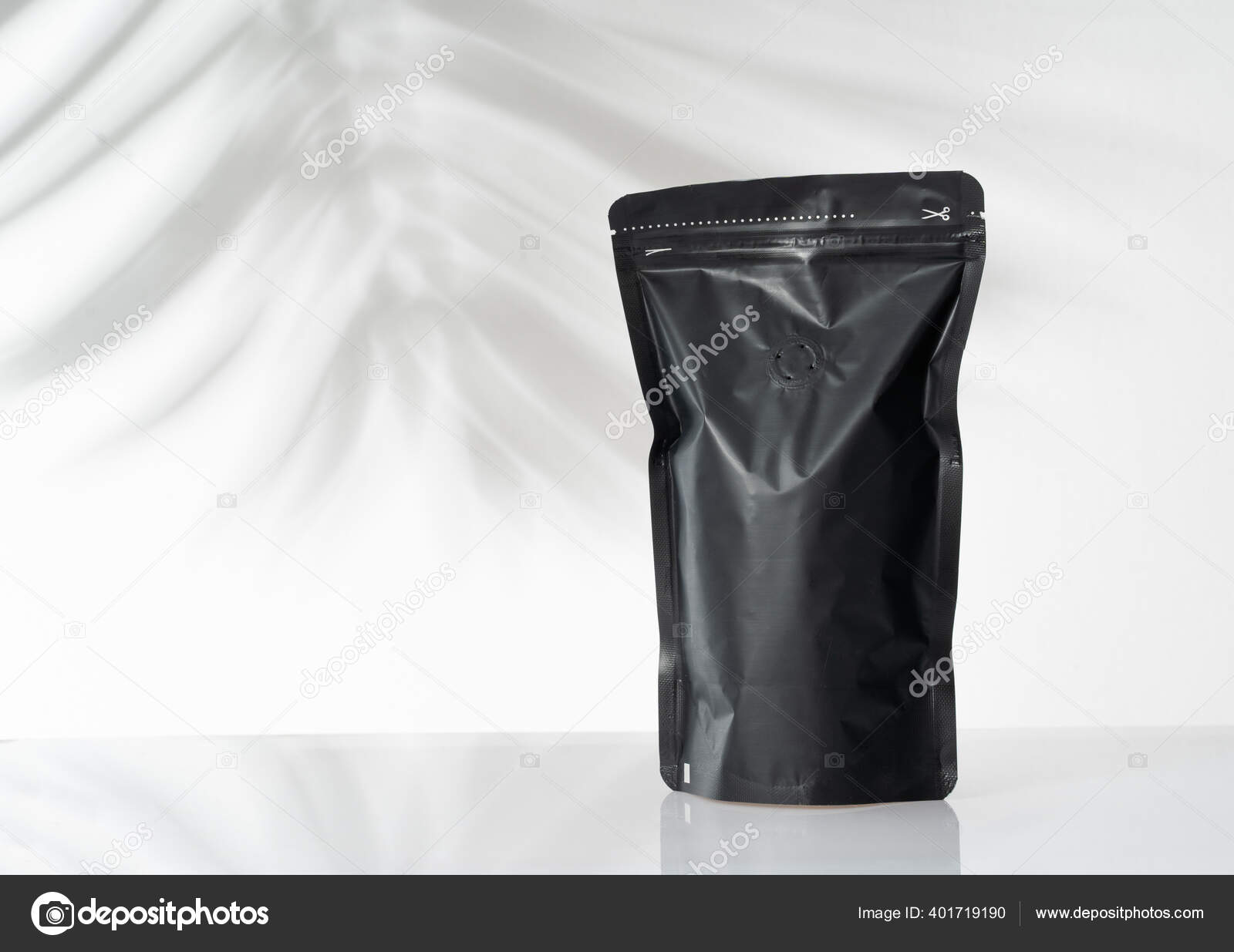 Blank black standing pouch container Stock Photo by ©odua 401719190
