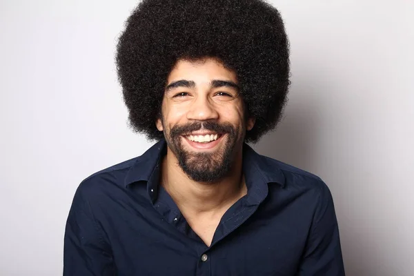 Handsome afro man fotos de stock, imágenes de Handsome afro man sin ...