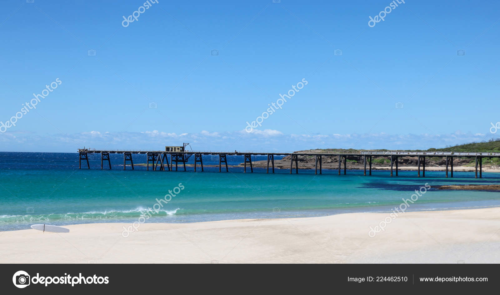 Old Coal Loading Pier Catherine Hill Bay Constrasts Beautiful Beach ...