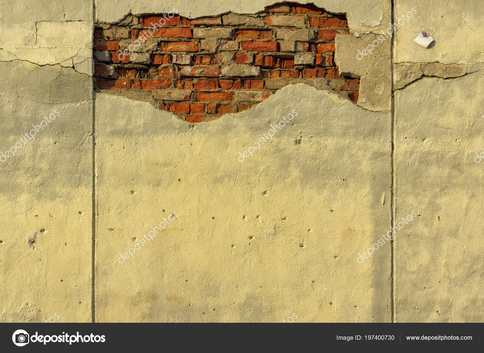 Vintage Damaged Wall Background Stock Photo by ©sgorin 197400730