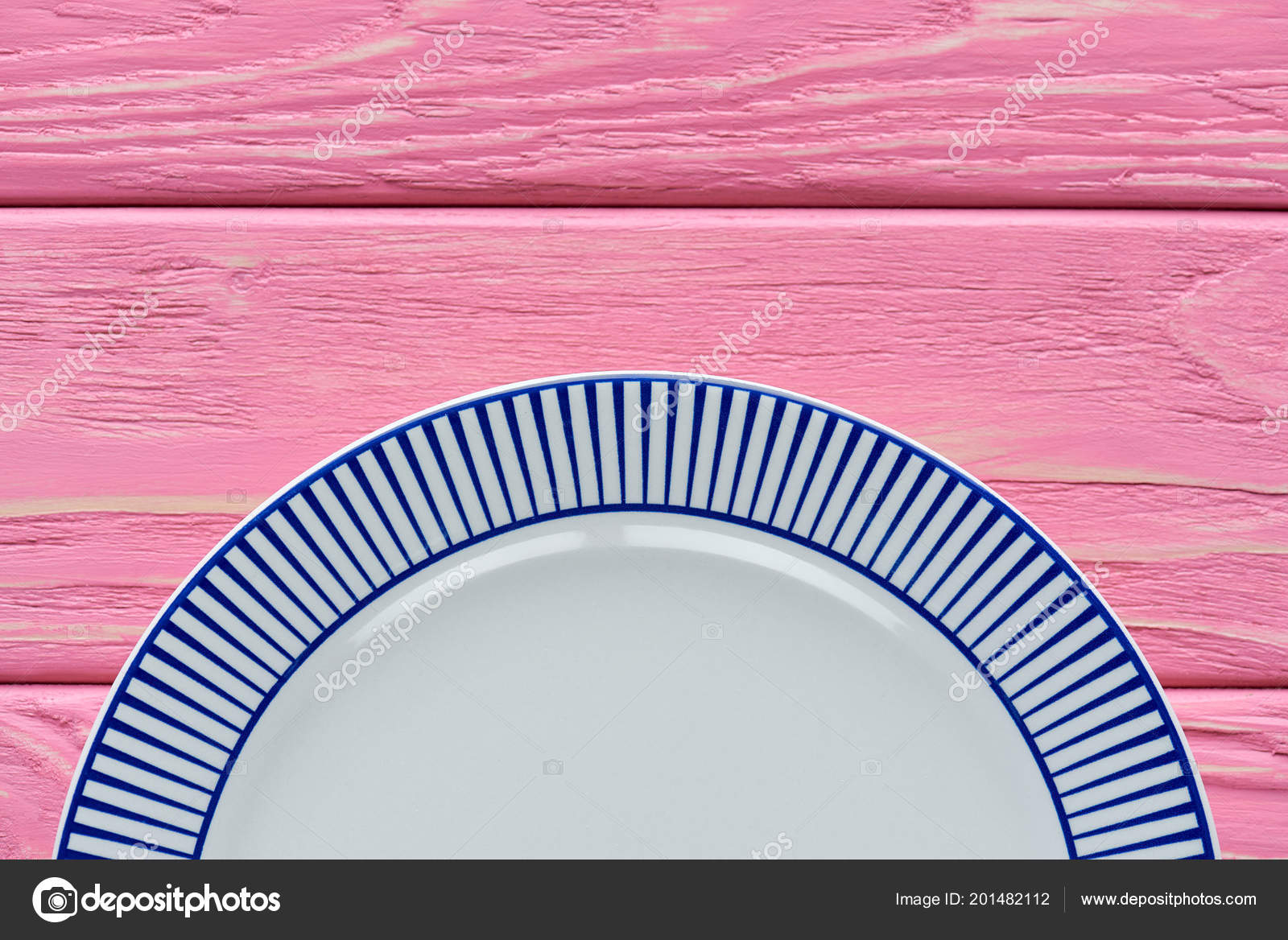 Top View Empty Plate Pink Wooden Table Top Stock Photo by ©MicEnin ...