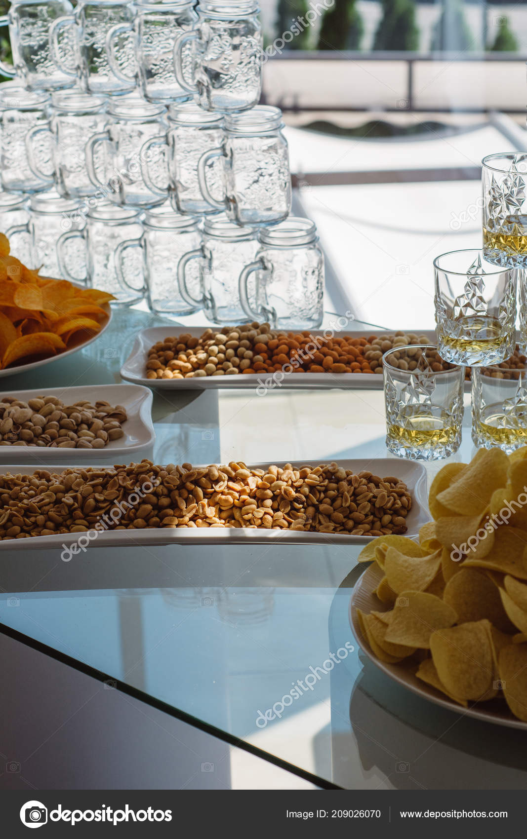 Peanuts Chips Buffet Alcoholic Beverages — Stock Photo © JuraJarema ...